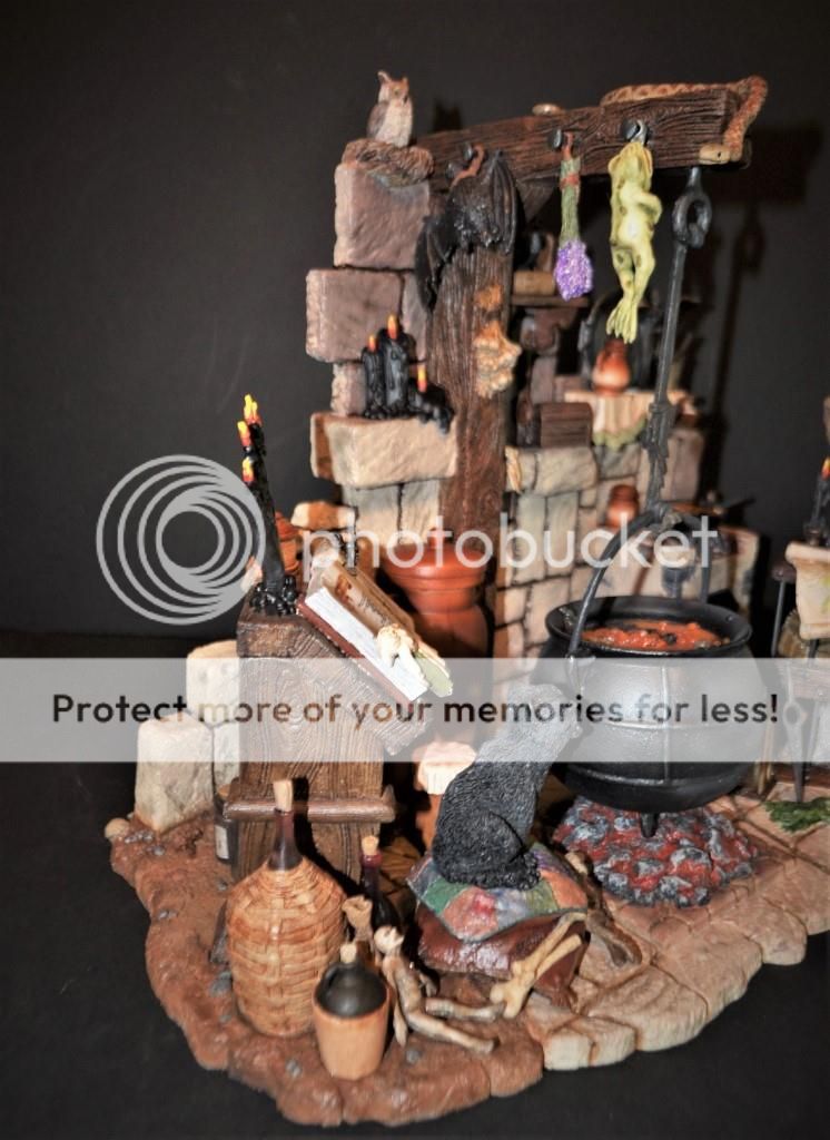 My Build of the Tweeterhead Home Cookin' Witch Model | Hobbyist Forums