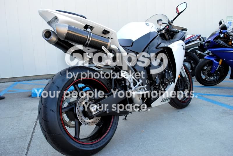 09 R1, Graves exhaust + m4 mid-pipe (photos and video) | Yamaha R1 ...