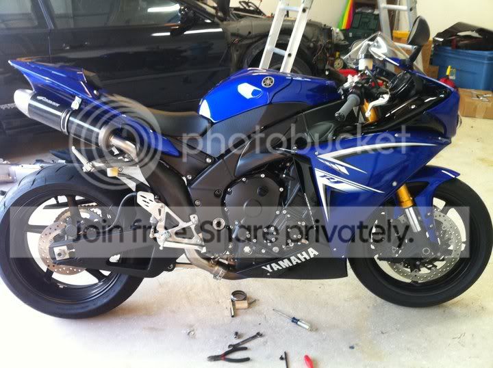 09 R1, Graves exhaust + m4 mid-pipe (photos and video) | Yamaha R1 ...